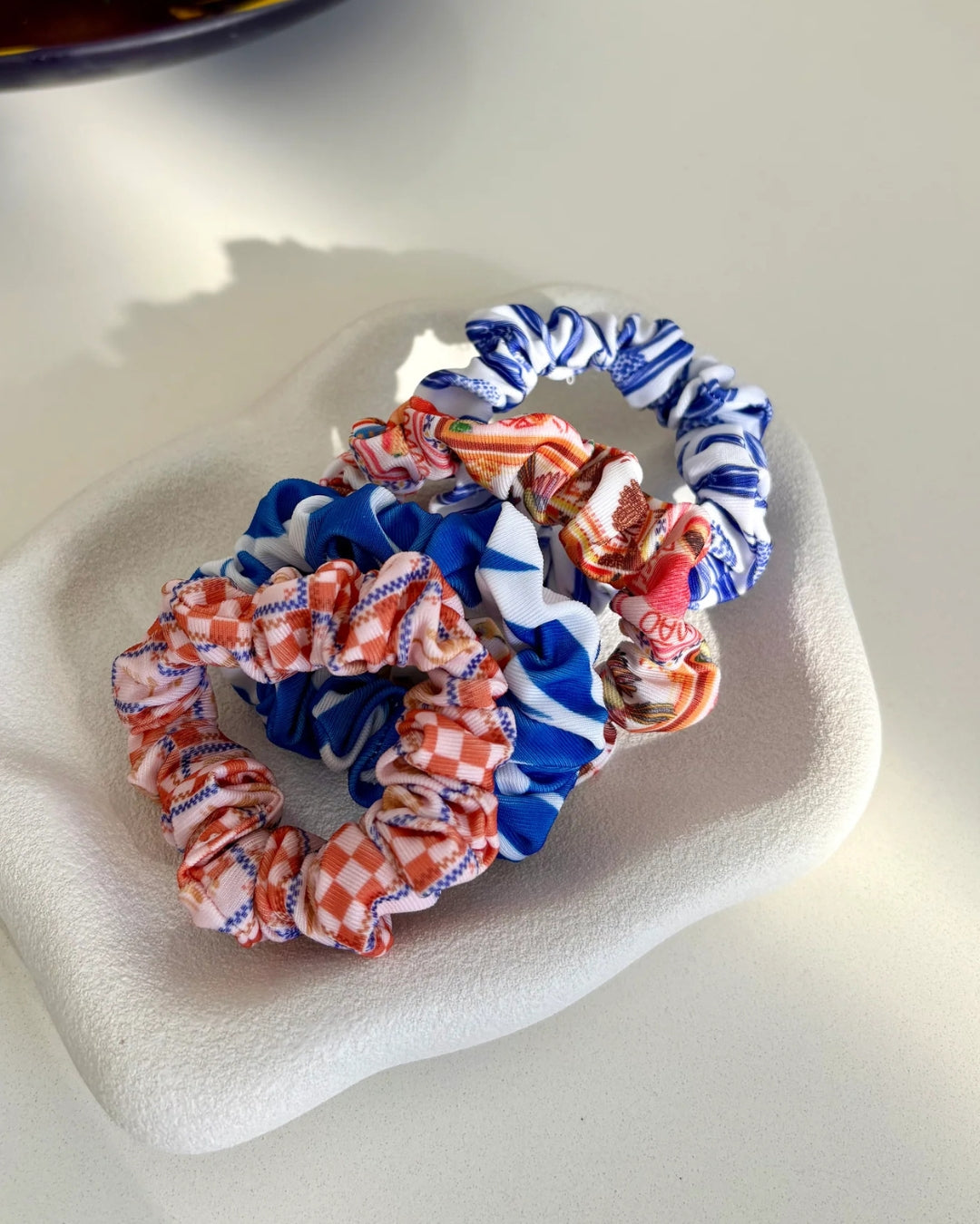 Louvelle Blue/Orange Scrunchie Set – Chambers