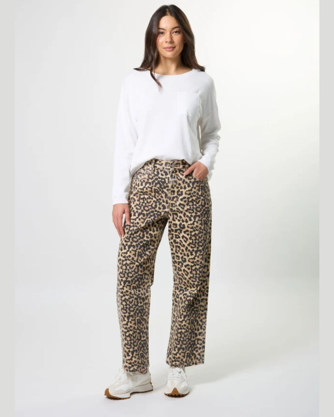 Stella and Gemma Carson Barrel Jean Leopard – Chambers